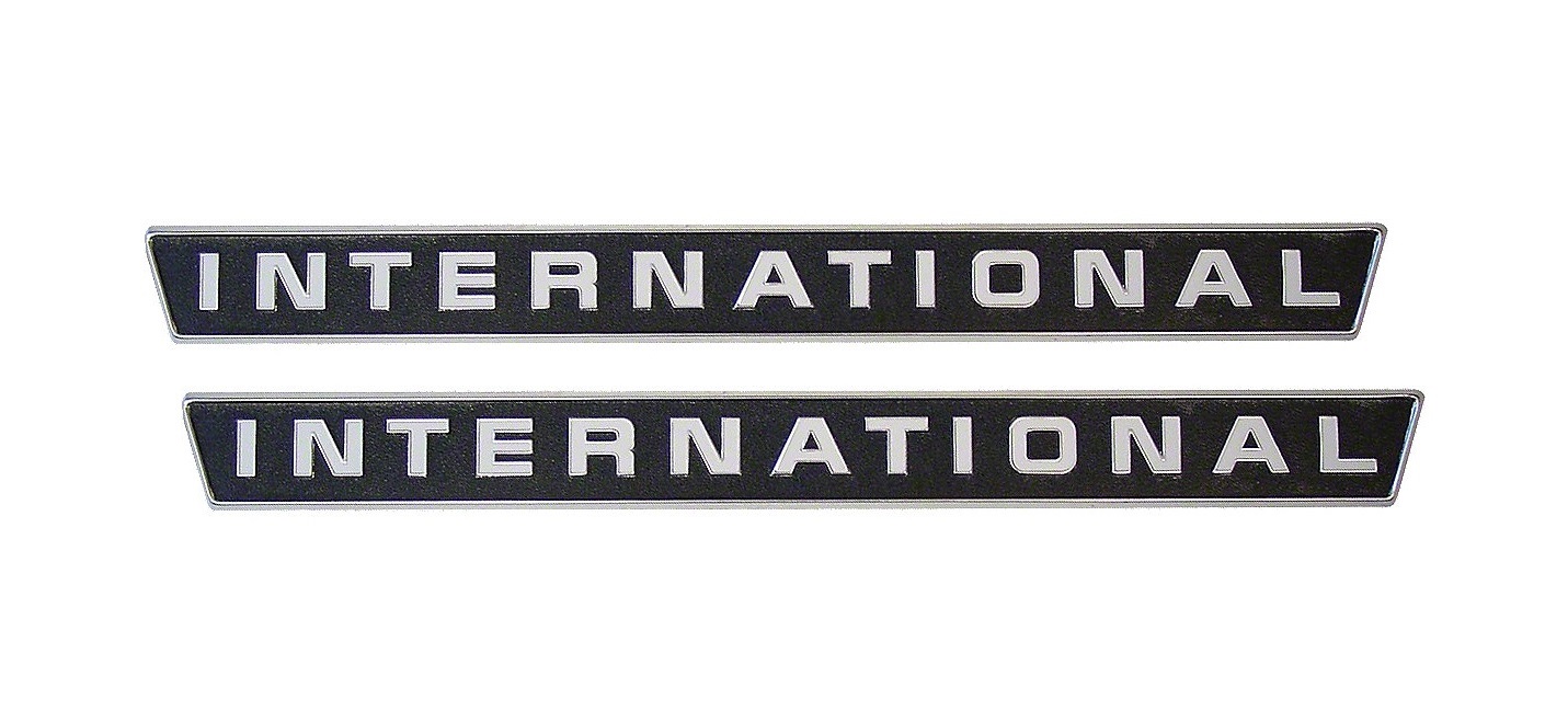 MMTractorParts.com: Side Emblem set - IH Farmall Tractor - 2753920R1
