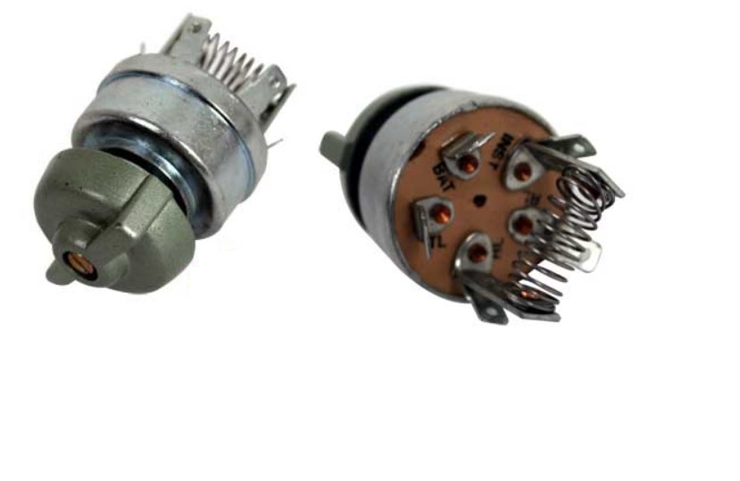 MMTractorParts.com: 376851R92 Rotary Light Switch - IH Farmall Tractor